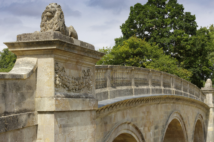 Burghley House | Restoration of Iconic 18th Century Lion Bridge
